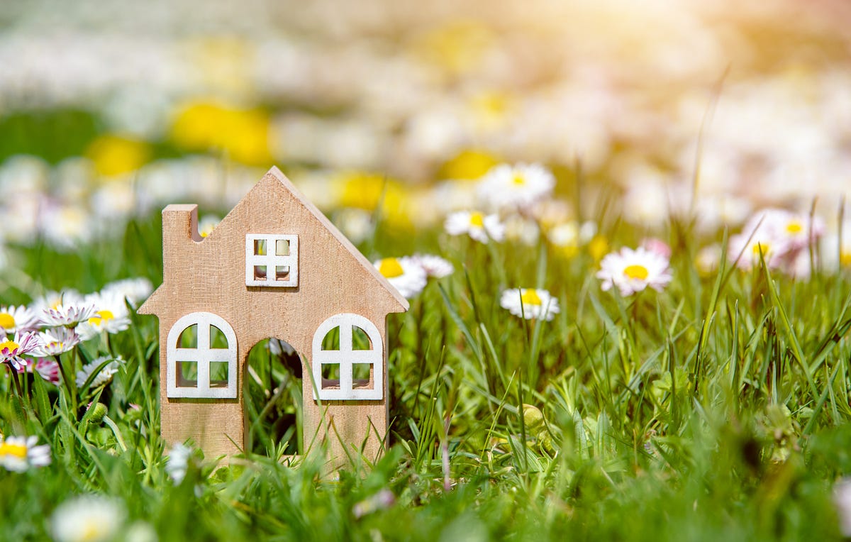 Hosting an Open House in Spring. It is well known that Spring is one of ...