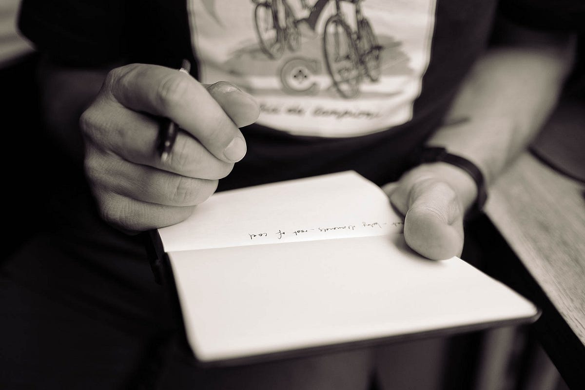 A Haiku Alternative: How to Write Tanka Poetry | by LaTeisha Moore | Medium