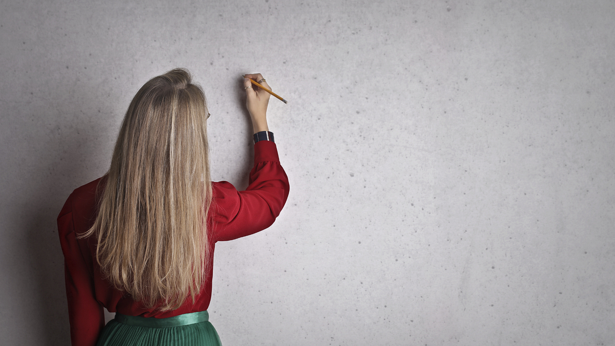 A Guide On How to Write a Critical Thinking Essay | by Do My Assignment ...