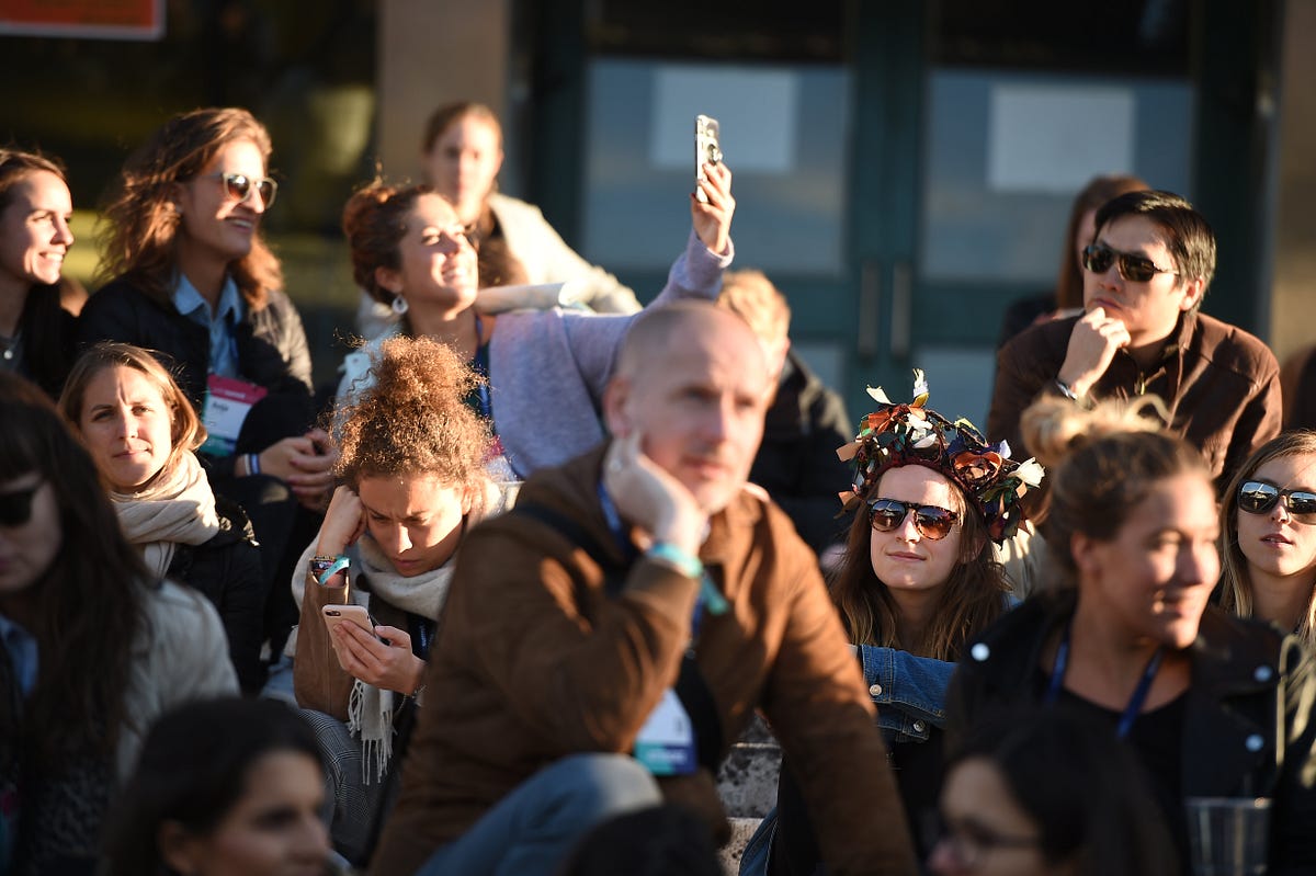 How to stand out at a conference — 6 creative ways guaranteed to get ...