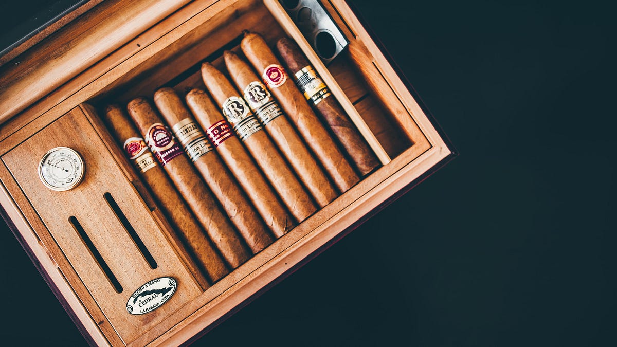 5 Health benefits of smoking cigars ? | by Chris Wendel | Medium
