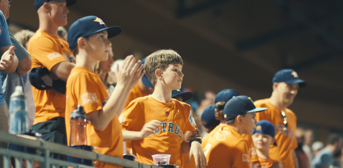 Top 5 Tech Trends Transforming In-Stadium Fan Experience | by Logan ...