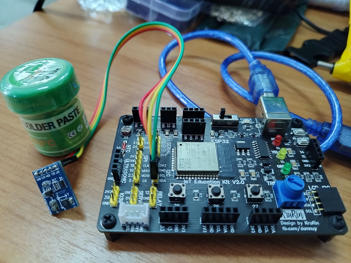 บทที่ 22 ESP32 อ่านค่าเซนเซอร์โน้มเอียง MMA7660 Accelerometer Sensor | by Narin Damnuy (KruRin ...