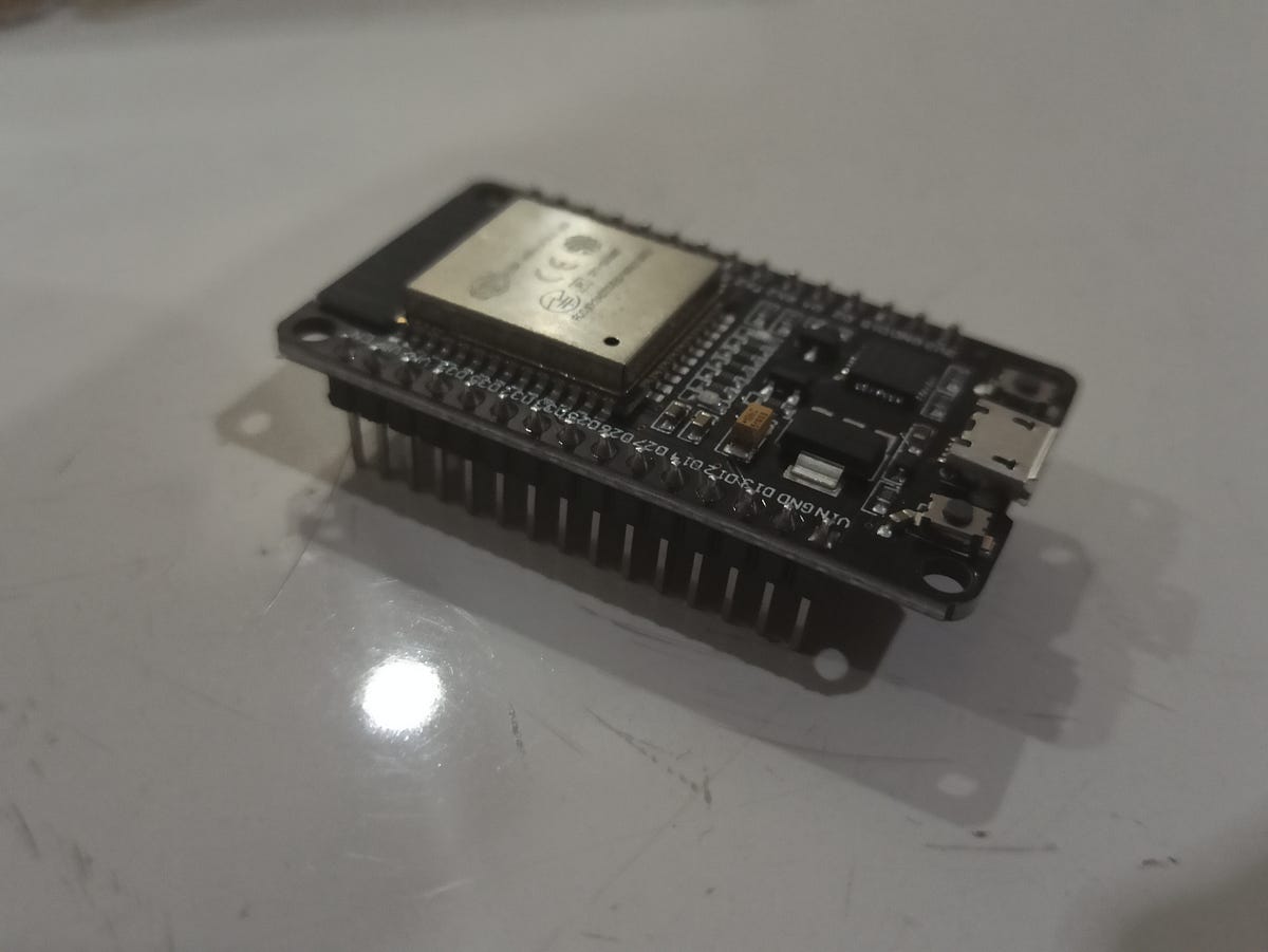 Mulai belajar ESP32. Halo-halo, kenalin aku Kevin Kencana… | by Kevin Kencana | Medium