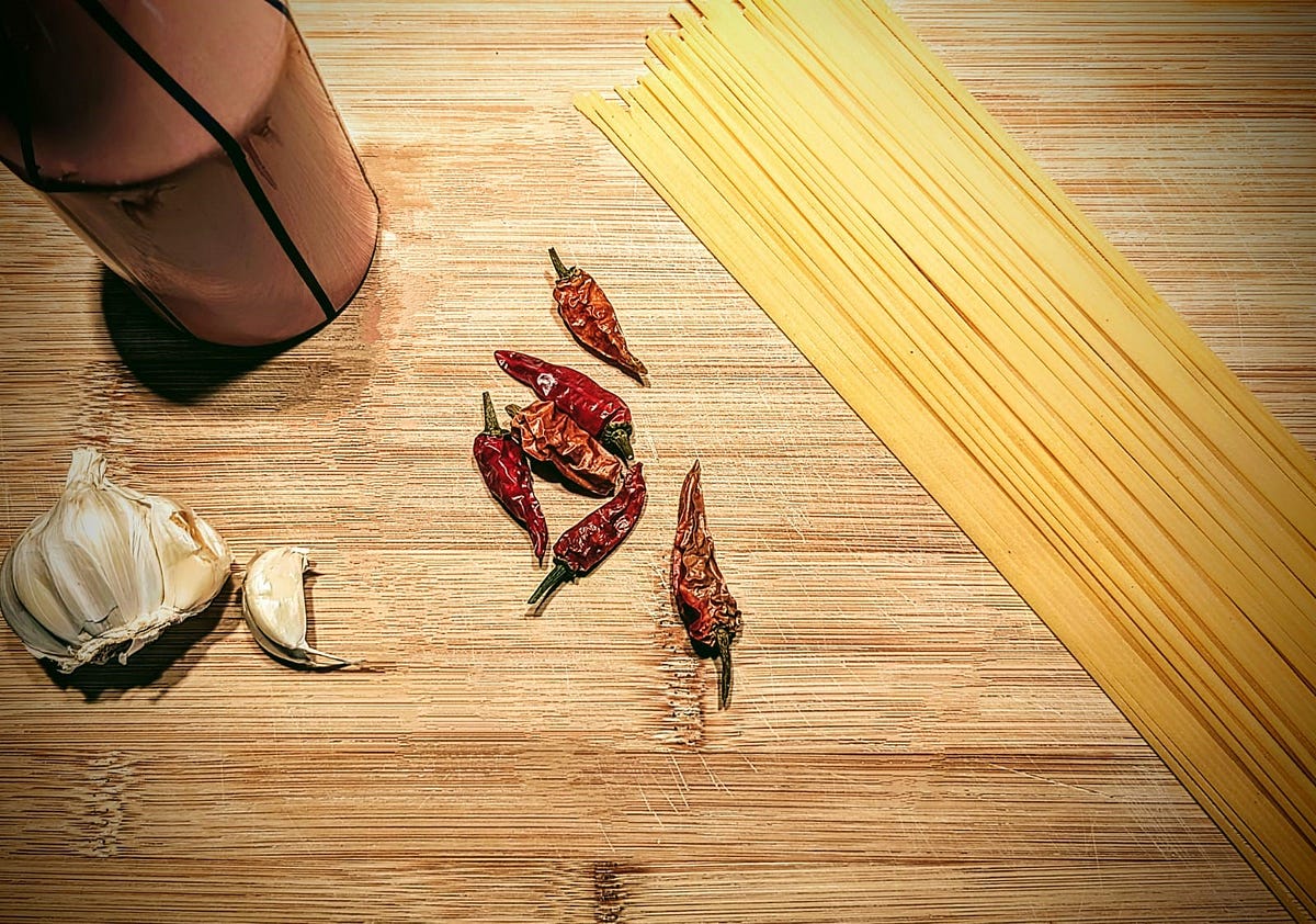 Aglio, olio e peperoncino. When simplicity stands out | by Selene Orion | Read or Die! | Jul ...