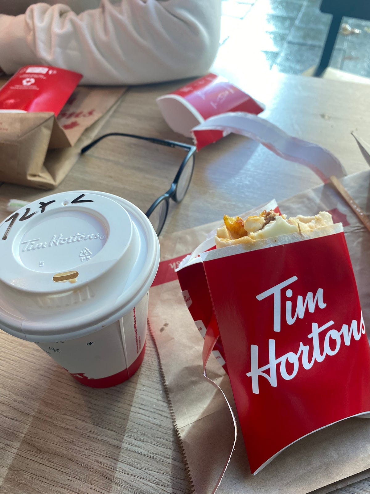 2. Tim Horton - Kenno Robby Pradana - Medium