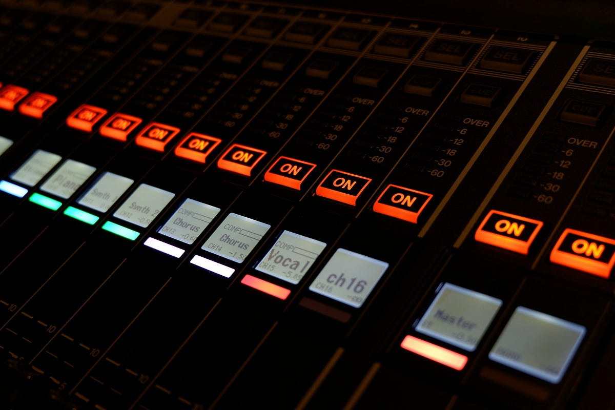 Android Broadcast Receivers Explained: Easy Steps to Implement | by ...