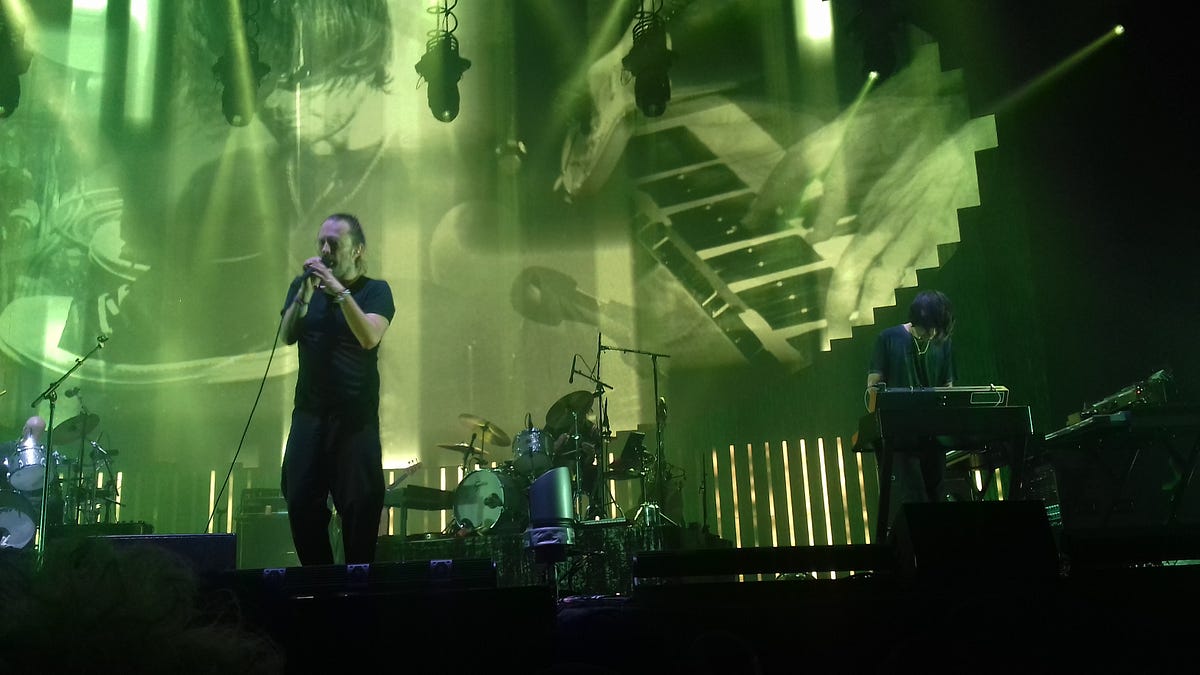 A Brief Guide To A Radiohead Playlist — #AsteriskMusic | by Ana ...