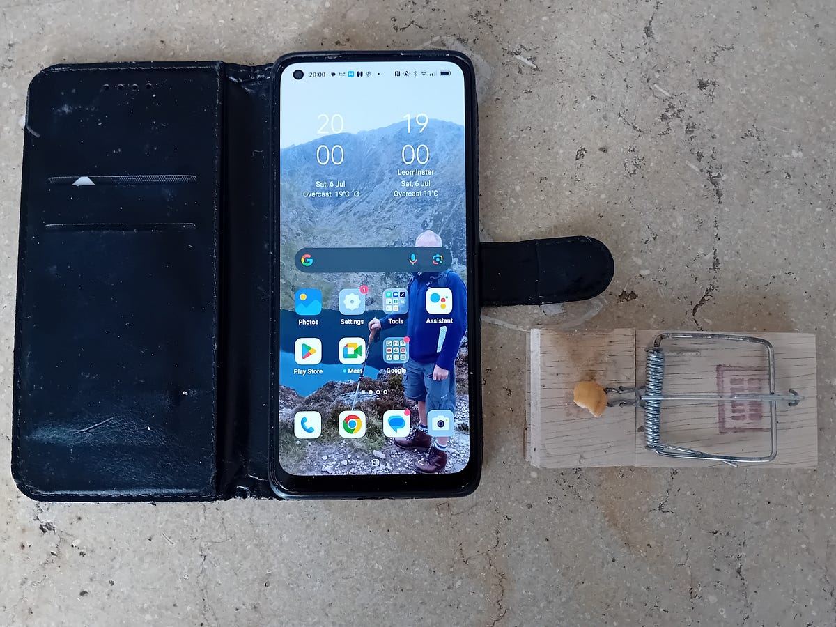 Mobile Phone V Mouse Trap - The Daily Cuppa - Medium