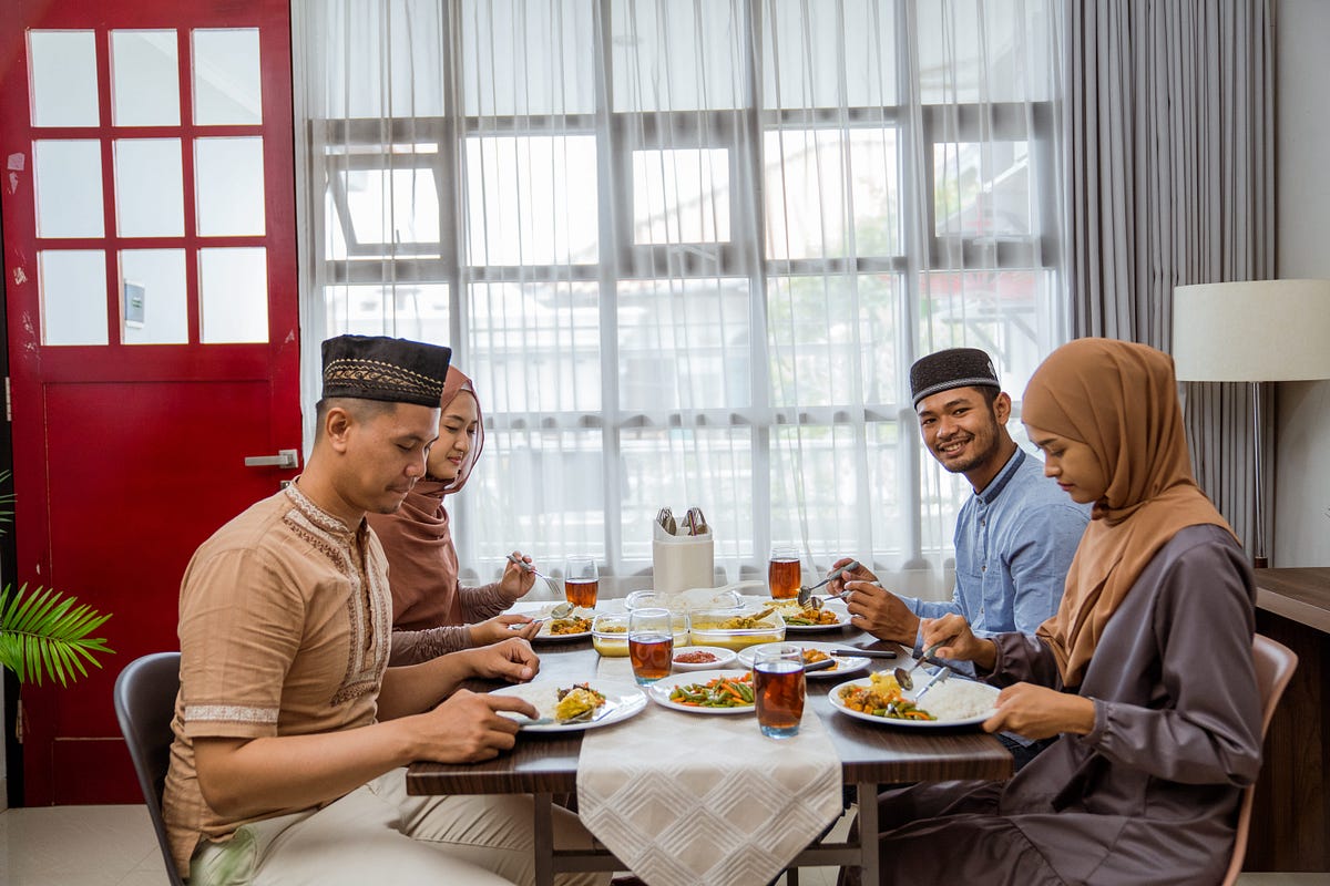 Dosen Umsida Ini Jelaskan Puasa Sebagai Ekspresi Kemanusiaan | by Umsida Menyapa | Mar, 2024 ...