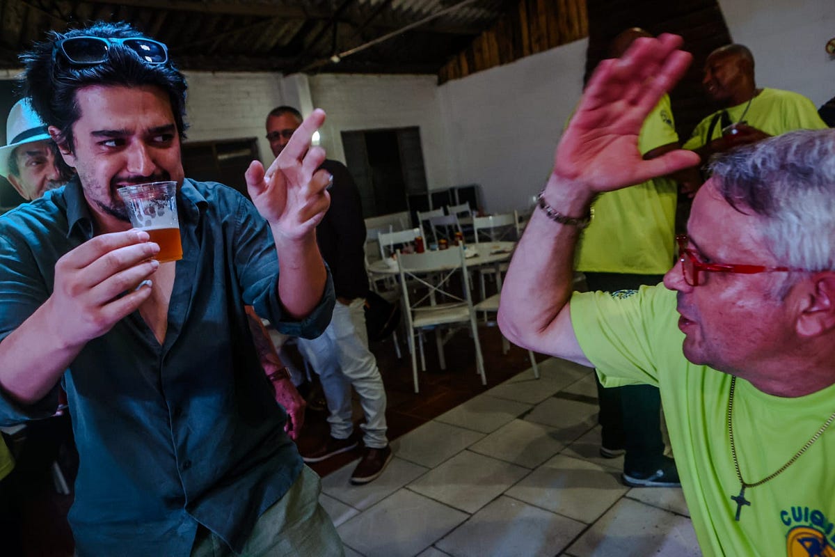 Das coisas maravilhosas e as campeãs do Carnaval de 25 | by Humberto Schumacher | Medium