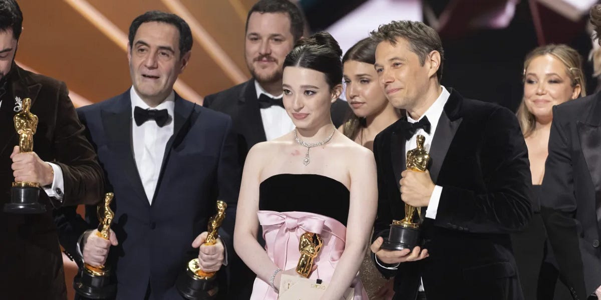 Do Popular Movies Not Win Oscars? | by Sidney Nickerson | Canadian ...