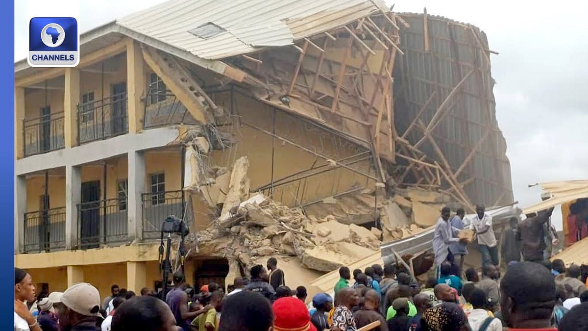 SCORES INJURED AS 🏫 SCHOOL BUILDING COLLAPSE IN PLATEAU | by Olamide ...
