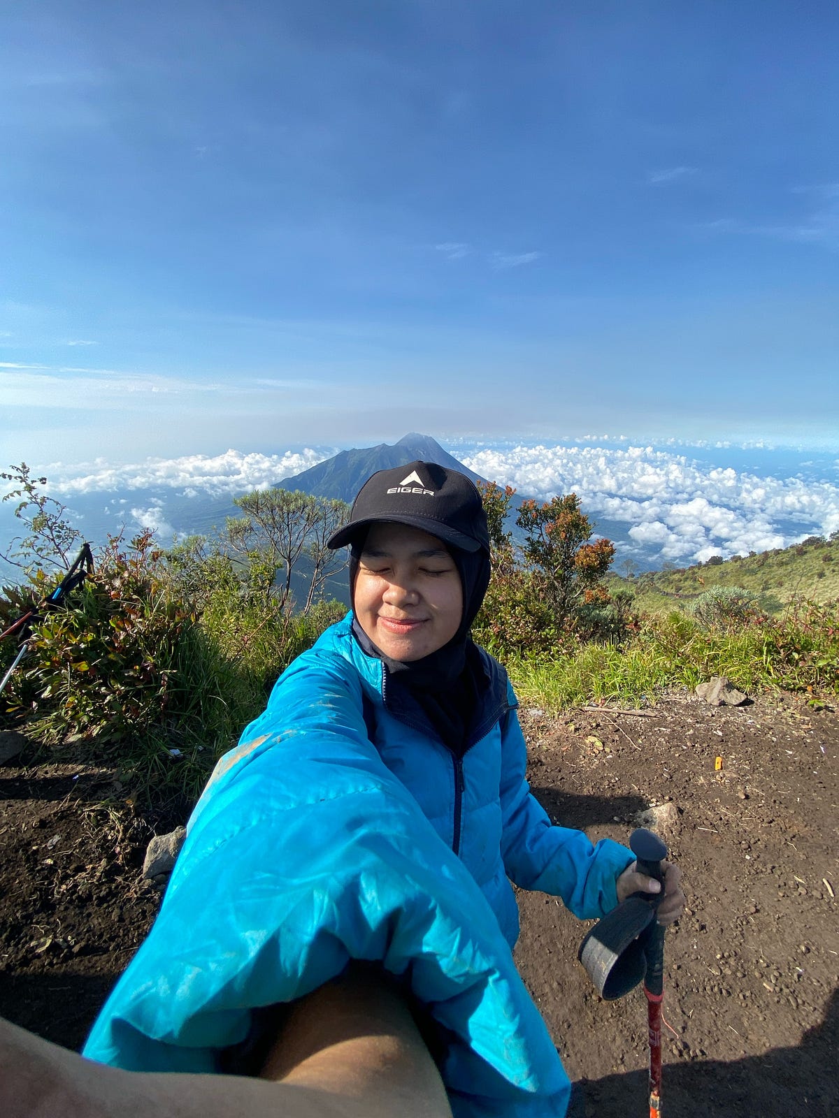 Merbabu via Thekelan dan Kebahagiaan dari Atas Awan | by Karunia ...