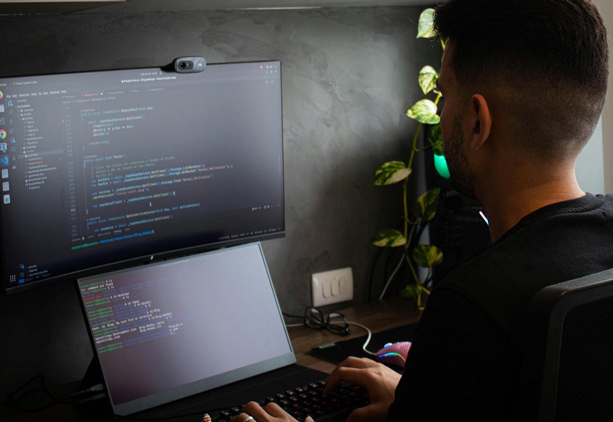 Andrej Oljaca — Excels in Patents and WordPress - Andrej Oljaca - Medium