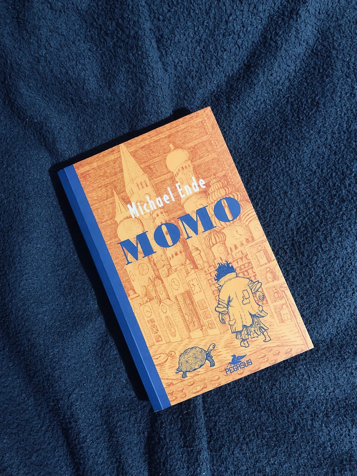 Büyük Bir Kent ve Küçük Bir Kız: Momo | by Melissevvalgunduz | Medium