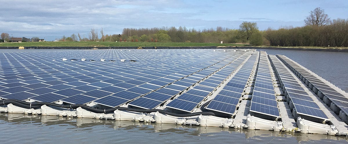 Floating Solar Panels: Harnessing Solar Energy on Water Surfaces | by ...