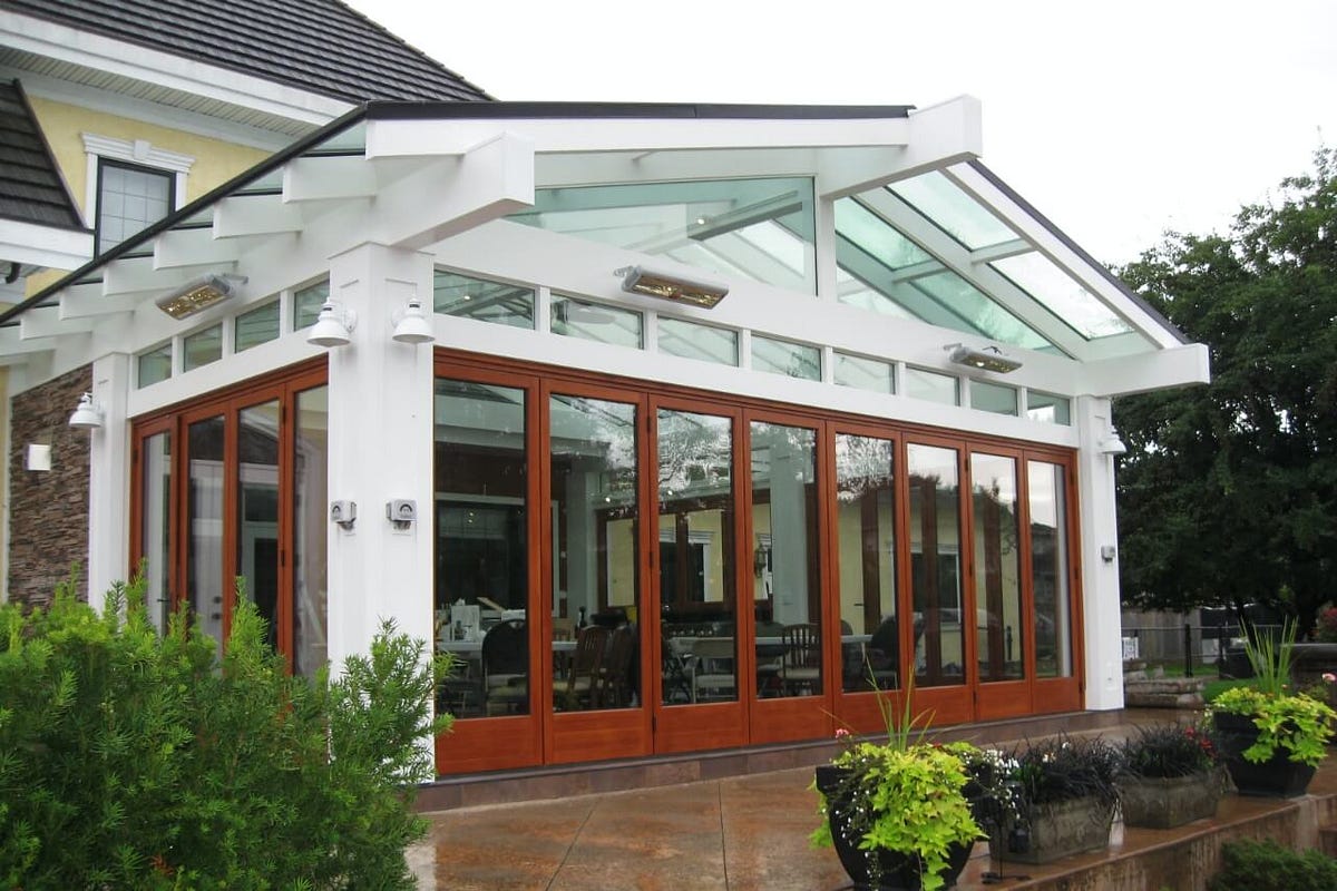 3 Remarkable Advantages of Installing an Aluminum Screen Room at Your ...