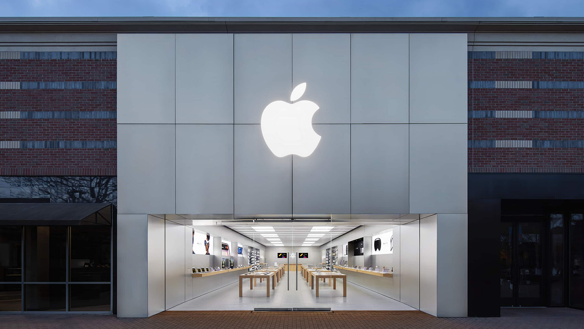 Apple will shut down one of its stores in Michigan - Williams Pelegrin ...