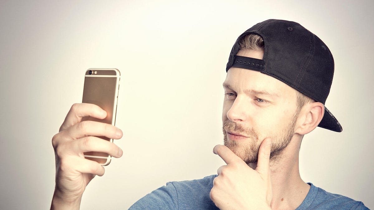 SELFIEWHY WOMEN TAKE SELFIES FROM ABOVE AND MEN FROM BELOW | by JZL CK ...