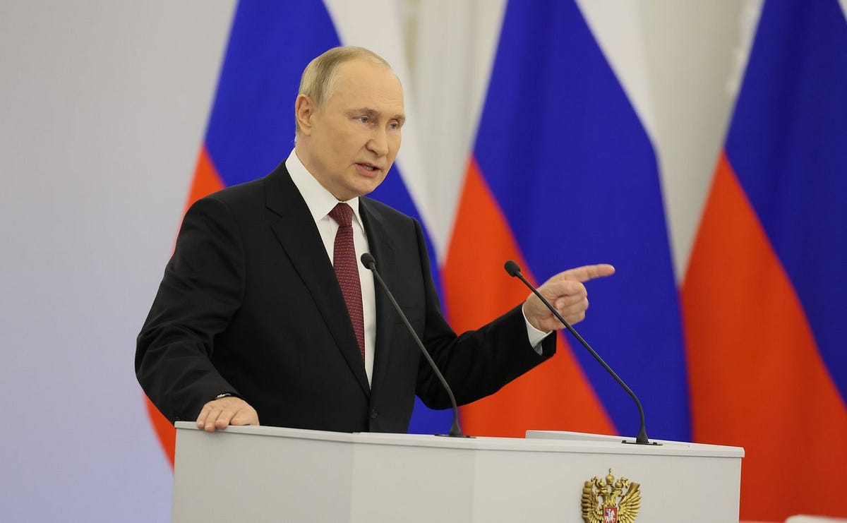 How Vladimir Putin Became Dictator Of Russia | Lessons from History