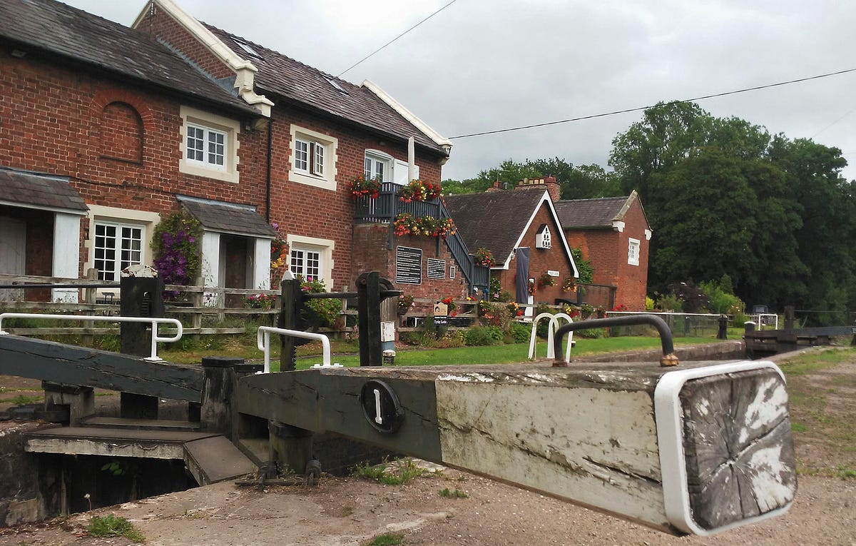 A return to beautiful Tyrley Locks | by Stephen Blackford | Medium
