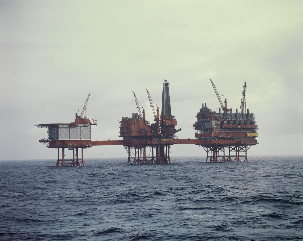 #France: Oil climbs, inflation falls, and the climate is perfect in the ...