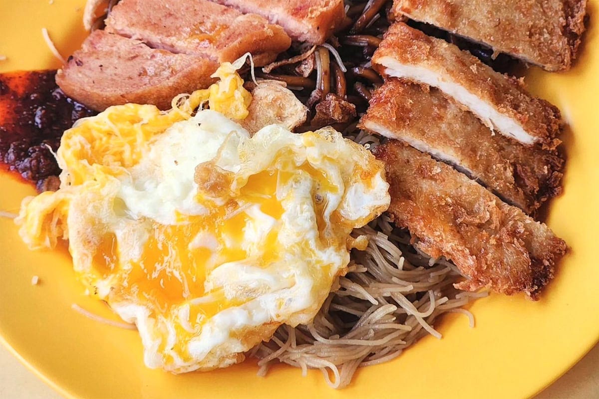 Economy Beehoon, the Unsung Hero of Singapore’s Street Food Scene | by ...