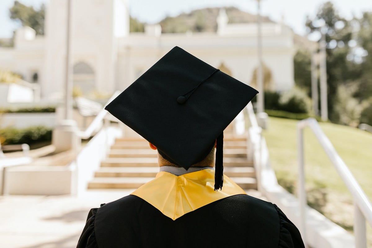 5 Python Certifications To Showcase Your Skills By Abhay Parashar The Pythoneers Medium