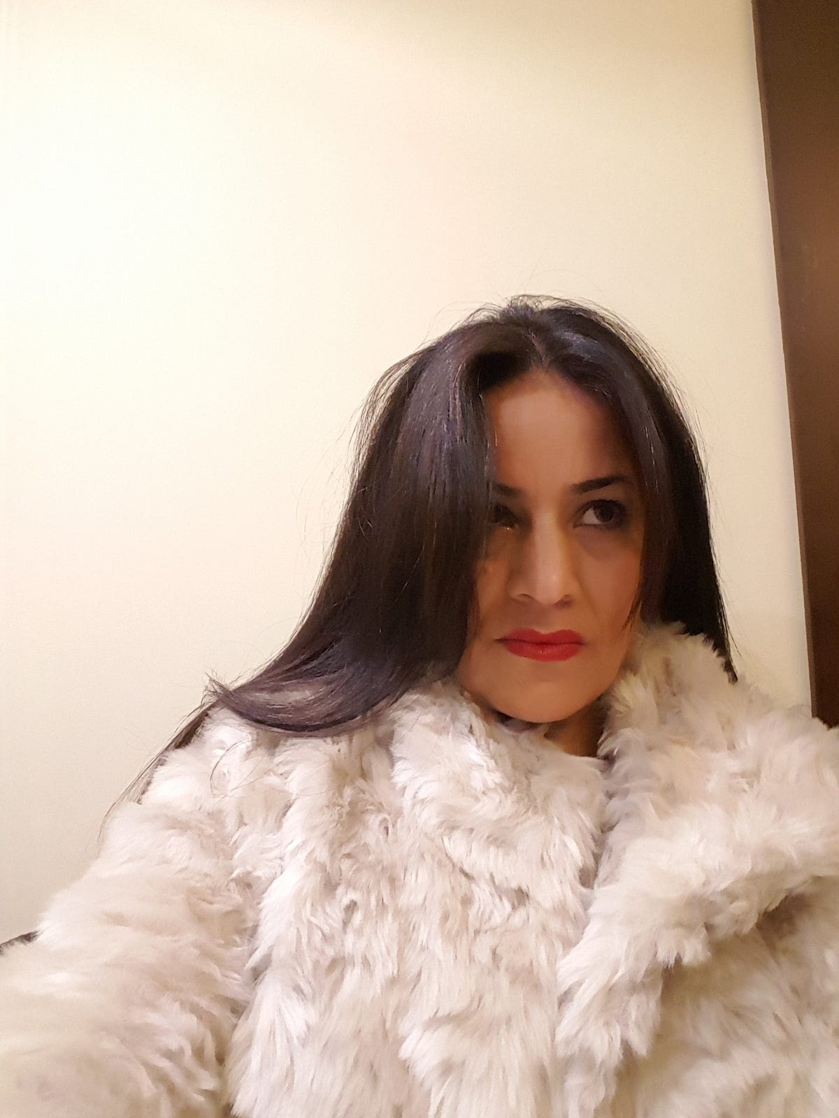 فلسفة ... أعتقد أن الحظ ذكر واختار أن يحصر عطاياه… | by Fayza Mahmoud | Medium