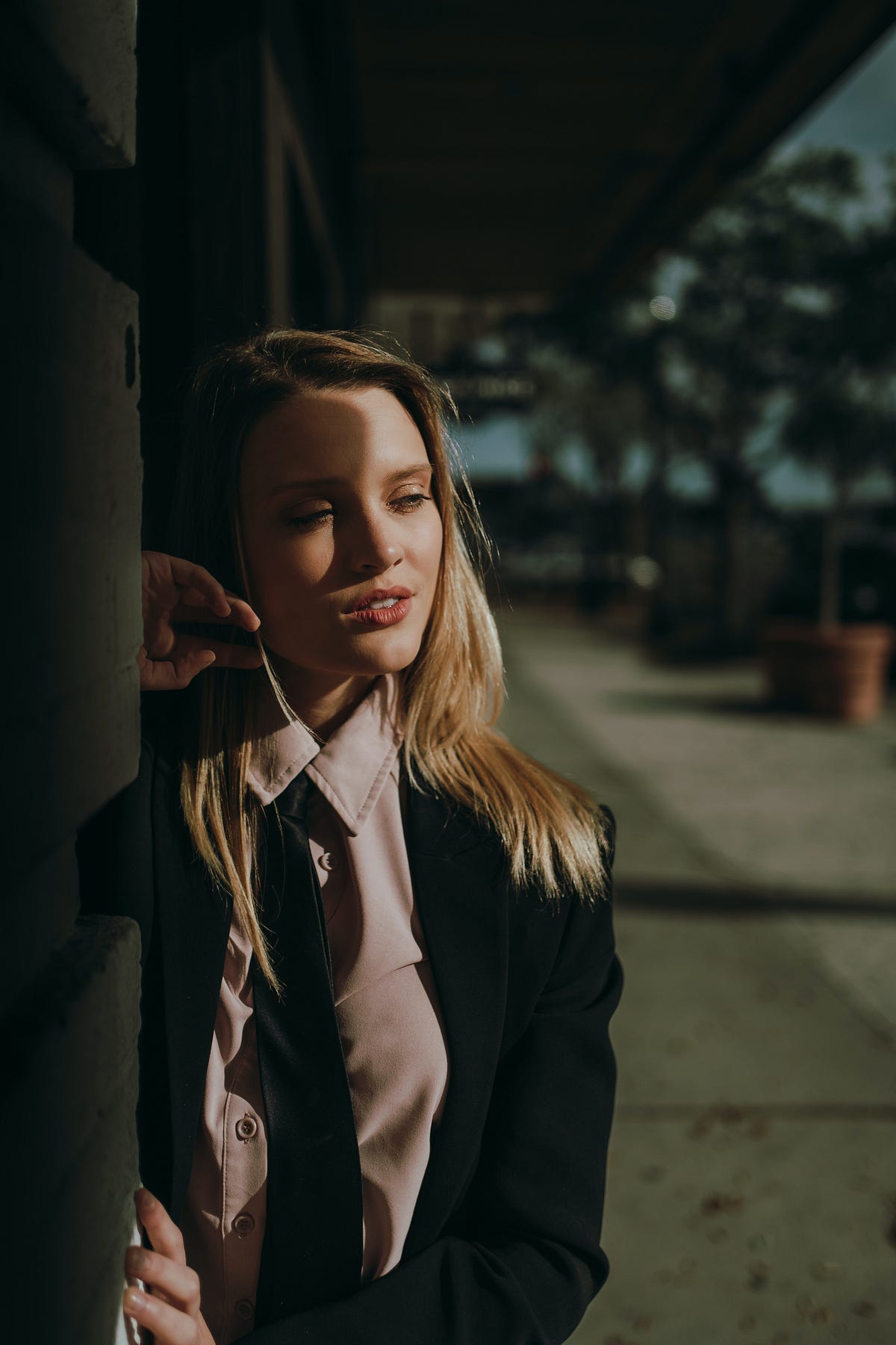 How to Overcome Impostor Syndrome and Boost Your Confidence | by Ilona | Medium