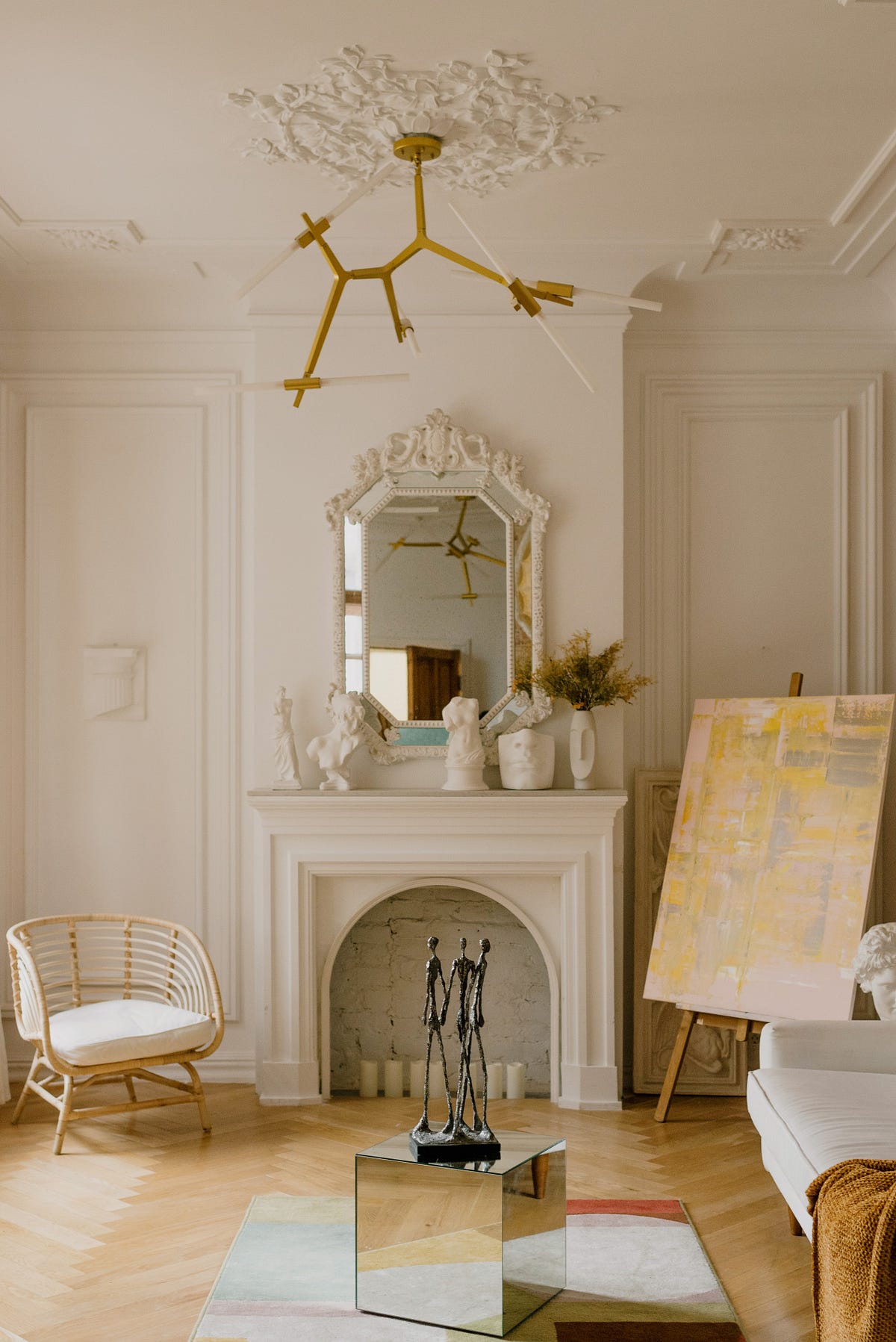 10 Must-Have DIY Home Decor Projects for Small Spaces | by ...