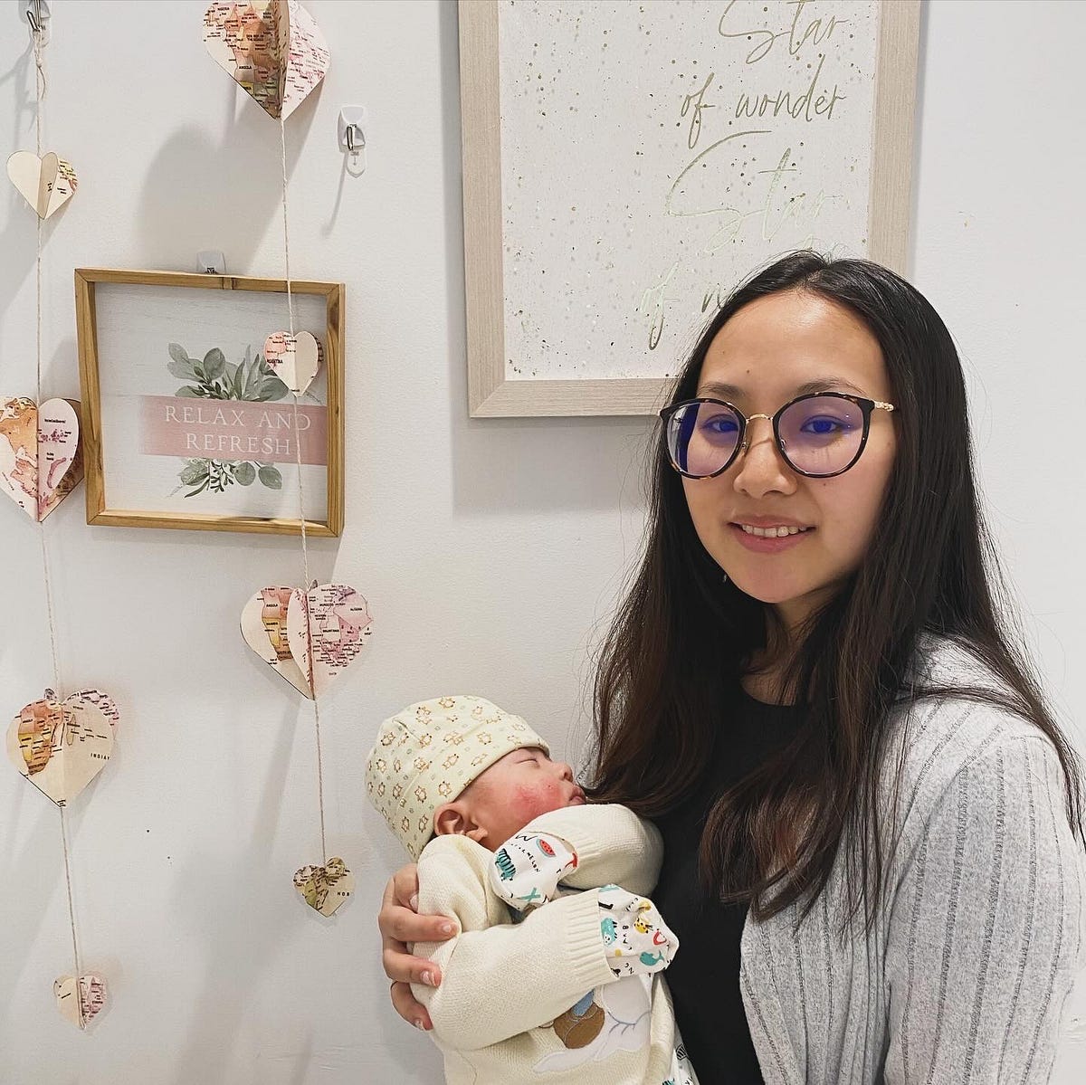 Angela Sue: I’m a struggling mother | by Angela Sue | Niche. Sweet. Valuable.