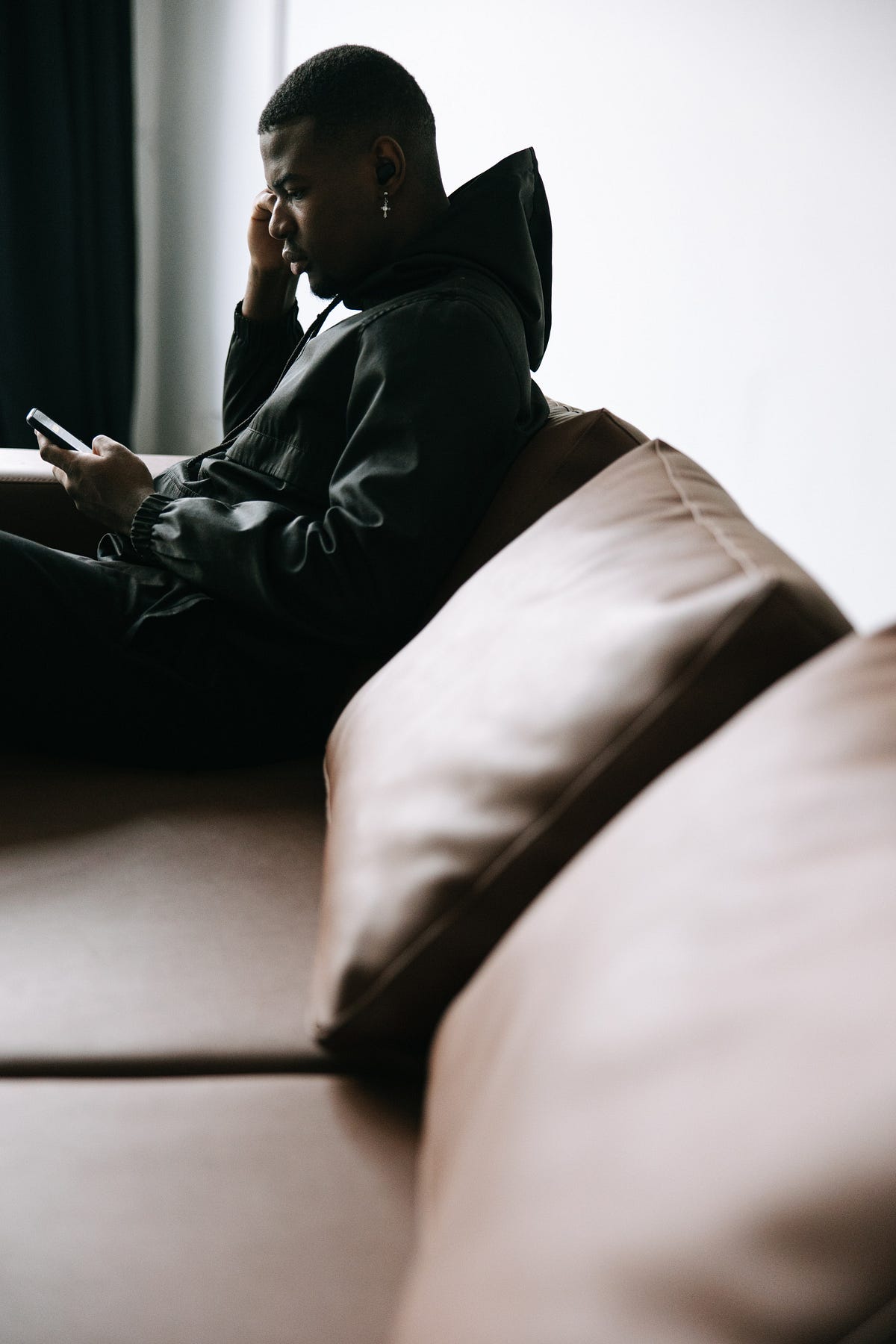 3 Telltale Signs You Might Be Raising Your Partner In Your Relationship ...