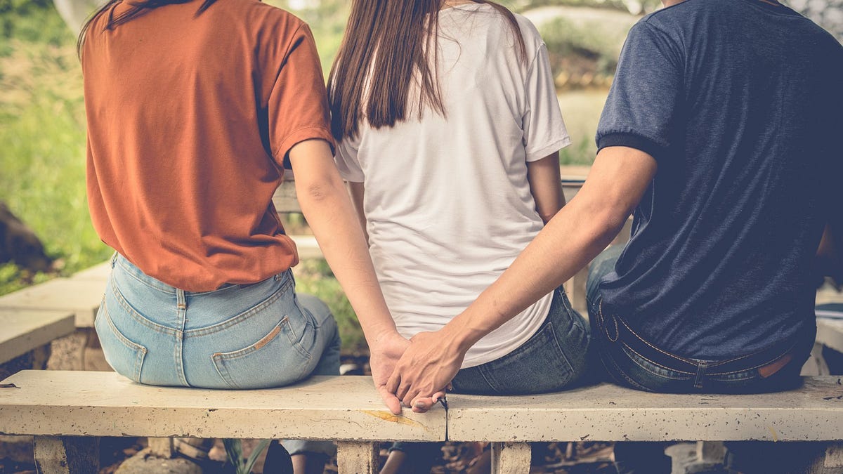 Why do people Always cheat?. Cheating people in Healthy Relationship | by Vinesh Shamnani | Medium