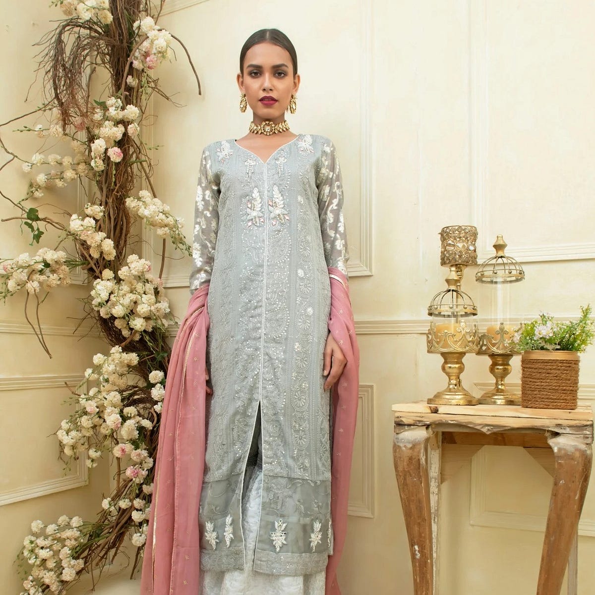 Create a Bold Statement by Wearing the Shireen Lakdawala Desi Clothes ...