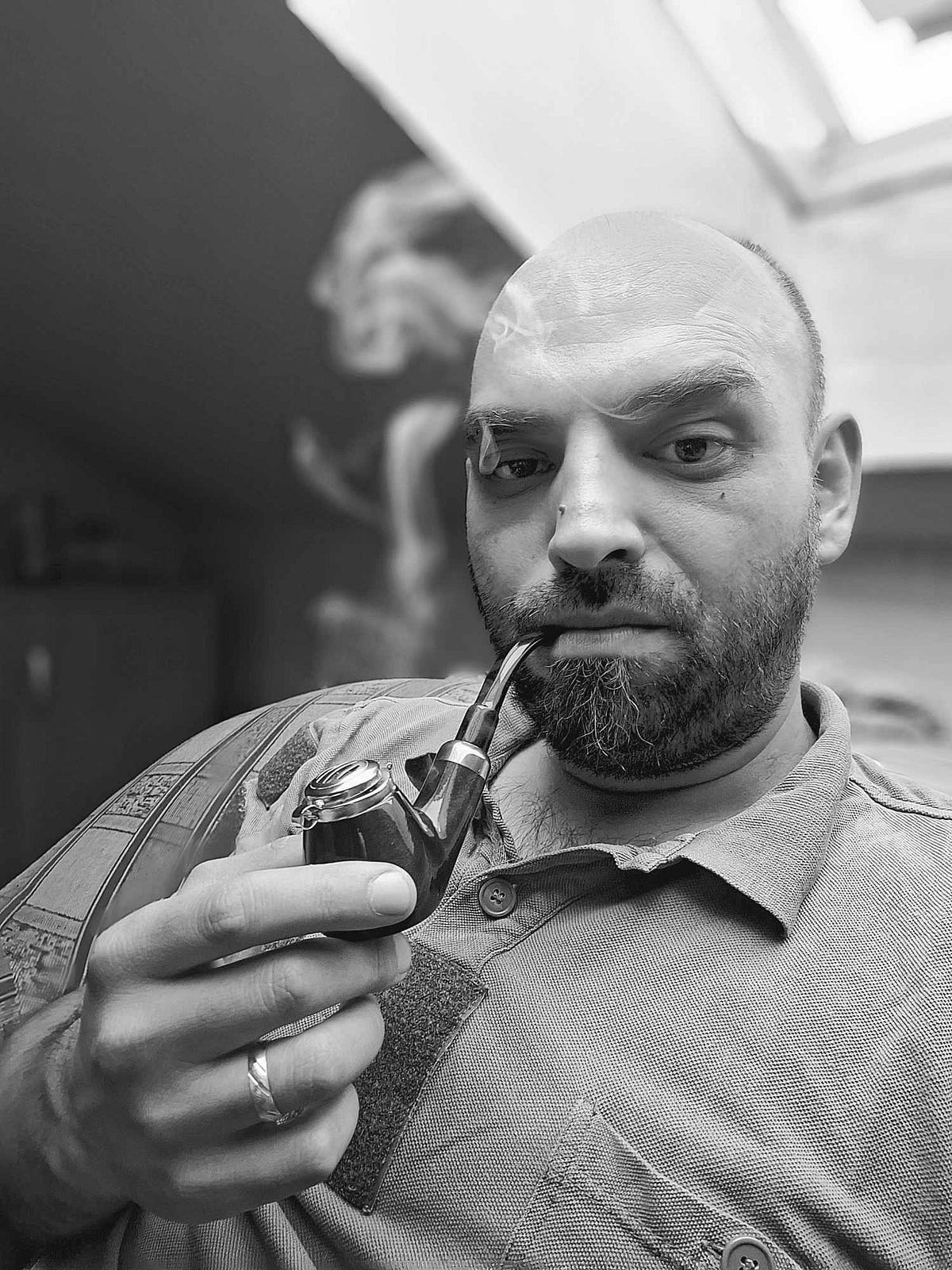 Pipe Smoking:. Health Risks and Myths | by Miroslav Marinkovic | Medium
