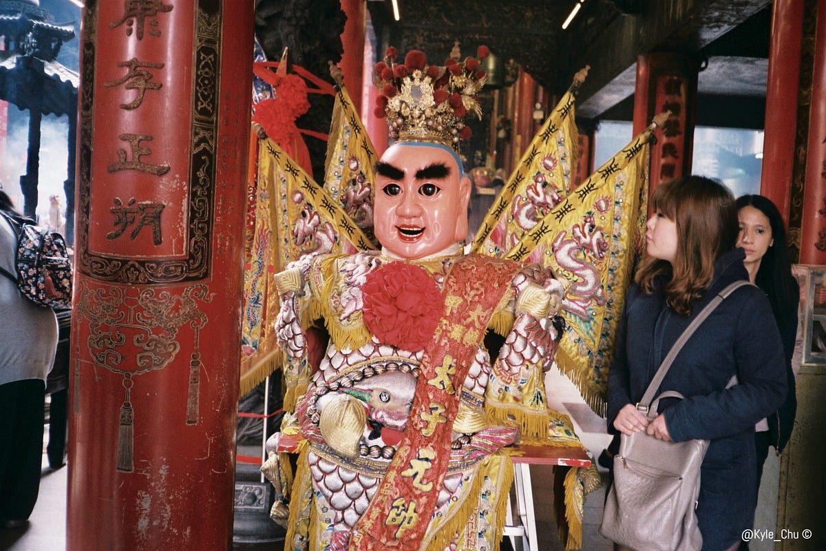 台灣 直播 熱觀察重點：何時出現這些關鍵寶物. 台灣直播網紅身上桌前何時開始有品牌清晰可辨的服飾或飲食，或有網紅穿著像職棒球員身… | by ...
