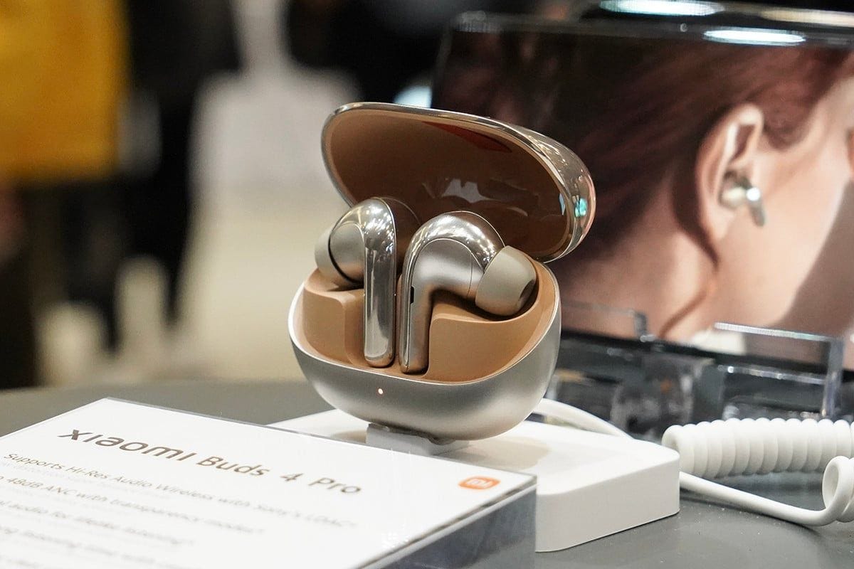 Xiaomi Buds 4 Pro ; Xiaomi’s latest earbuds | by M Baousi | Medium