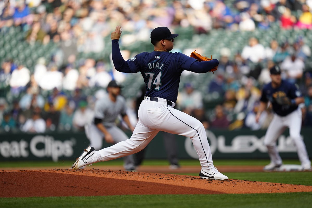 Mariners Recall LHP Jhonathan Díaz; INF Justin Turner Reports To Club | by Mariners PR | Jul ...