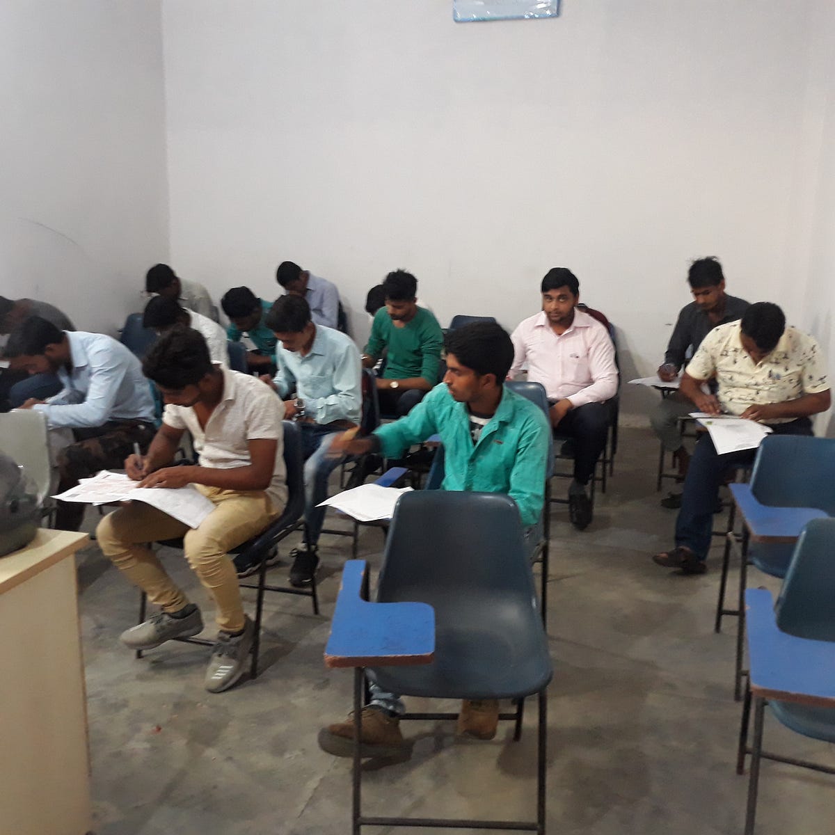 Top Faculty NCVT Approved ITI College in Moradabad 2024 - Pt Sls Iti ...