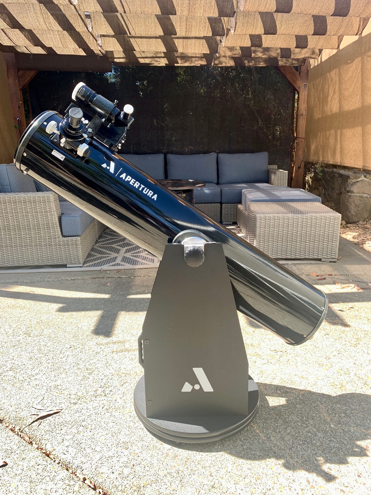 A very short review of the Apertura AD8 Dobsonian Telescope | by William Kimeria | Medium