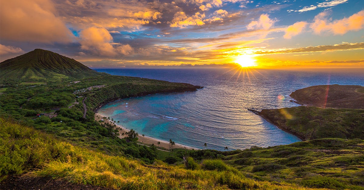 One-Day Trip to Hawaii: Witness the Surreal Beauty of Nature | by Karma ...