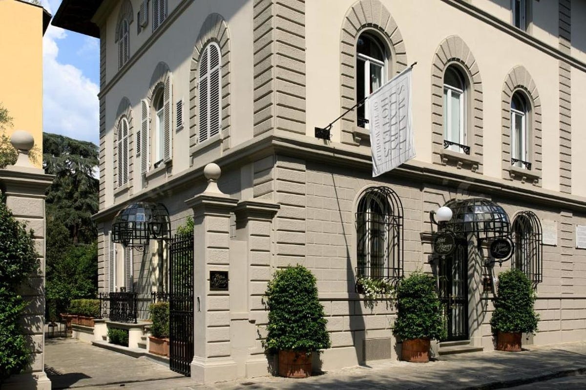 Discover Luxury and Comfort at Hotel Regency | by Oğuzhan Arkan | Medium