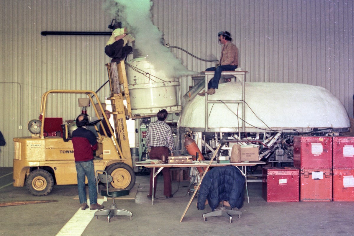 Launching CRISIS — Preparations. Instrument Troubleshooting Cosmic ray ...