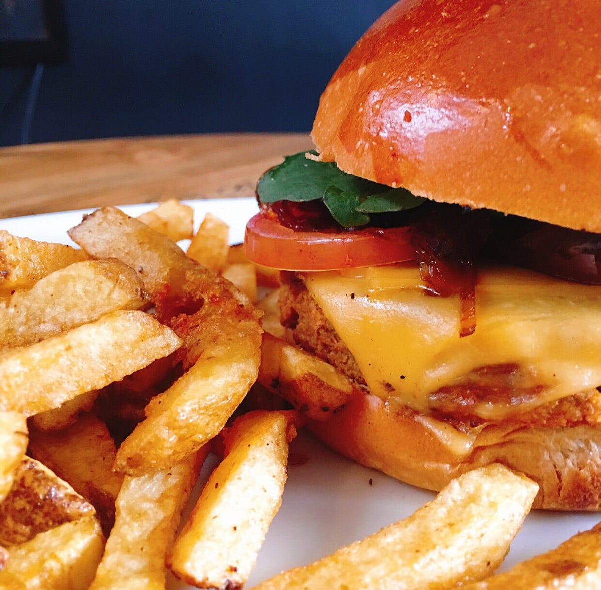 SMOKING MOLLY. Semana del 26 de marzo | by Maria Cecilia Amaya | Medium