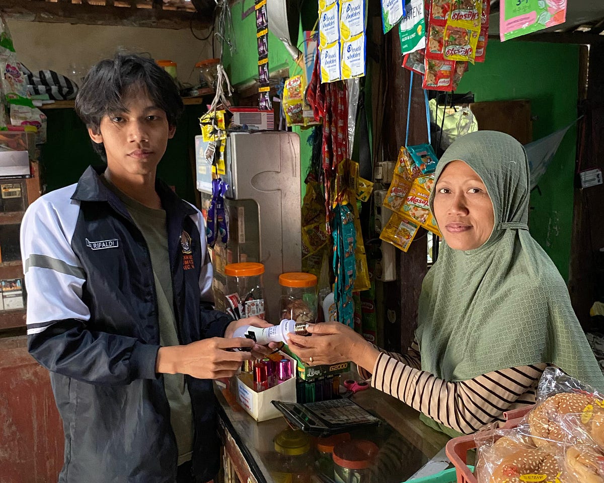 Mahasiswa KKN Tim 1 Undip Memperkenalkan Lampu Otomatis Berbasis Sensor ...