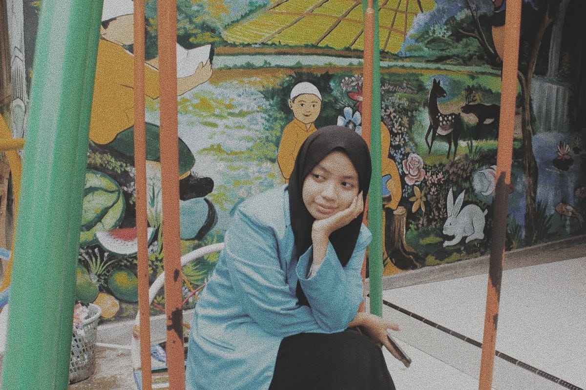 “Mengkonversi perasaan sedih” - Misita Aryani - Medium