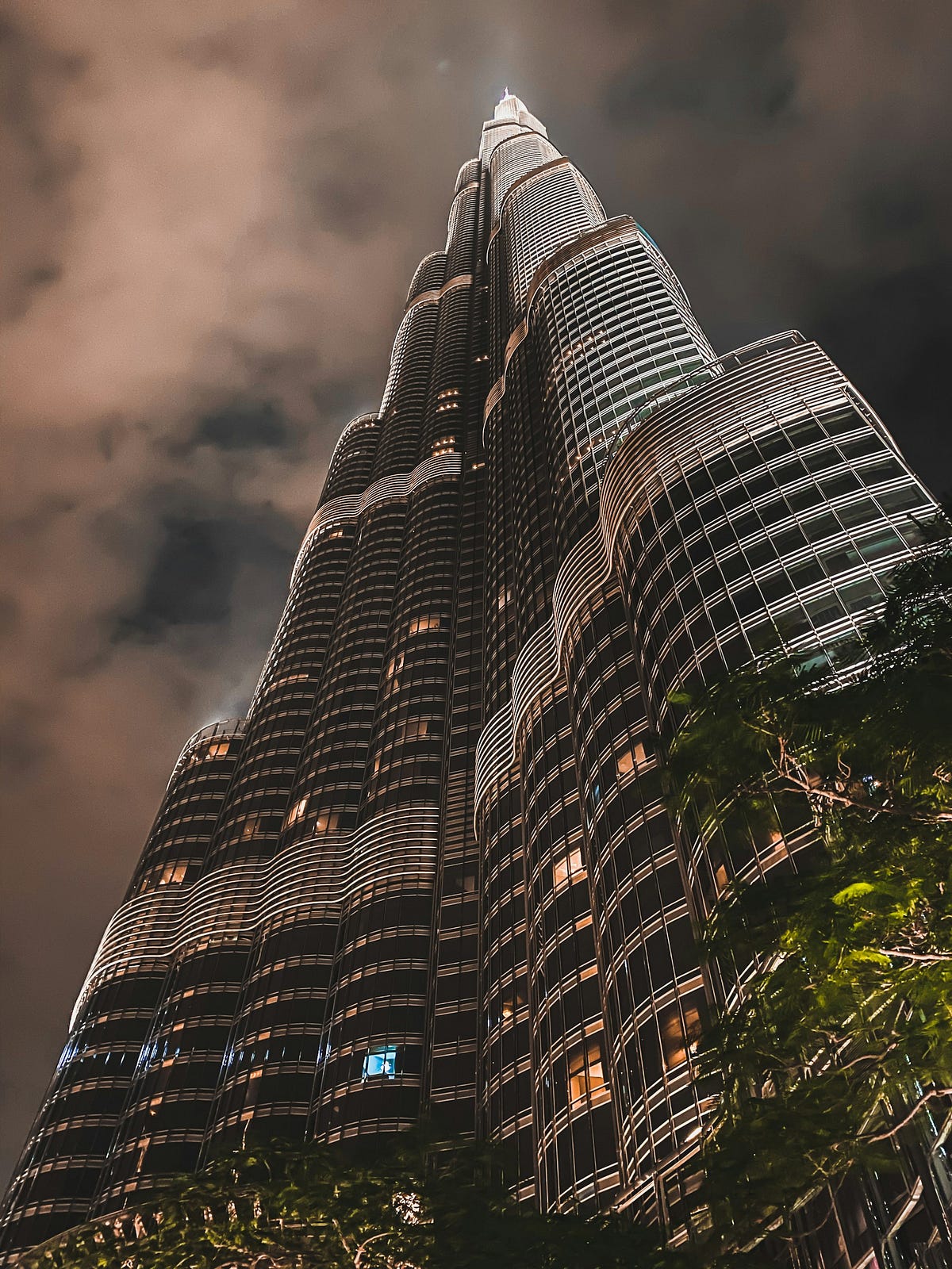 Burj Khalifa: The Tallest Building in the World | by Jack Writes | Jun ...