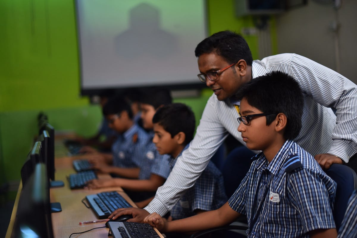Building Strong Connections: Effective Ways to Foster Teacher-Student ...
